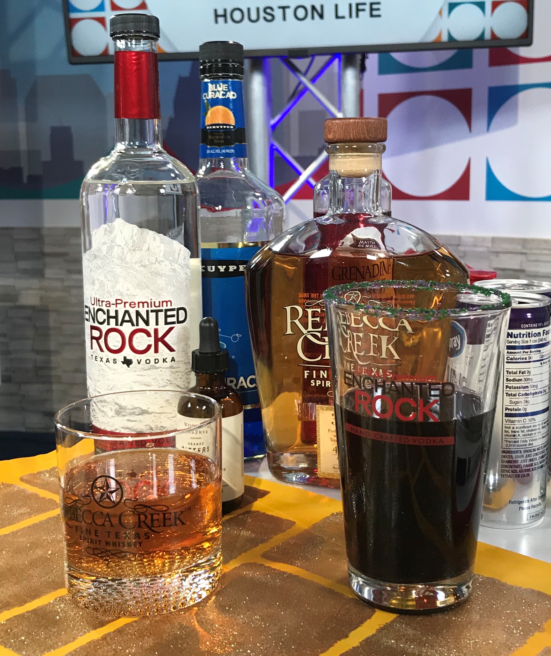 DIY Halloween Cocktails - Creative Lifestyles