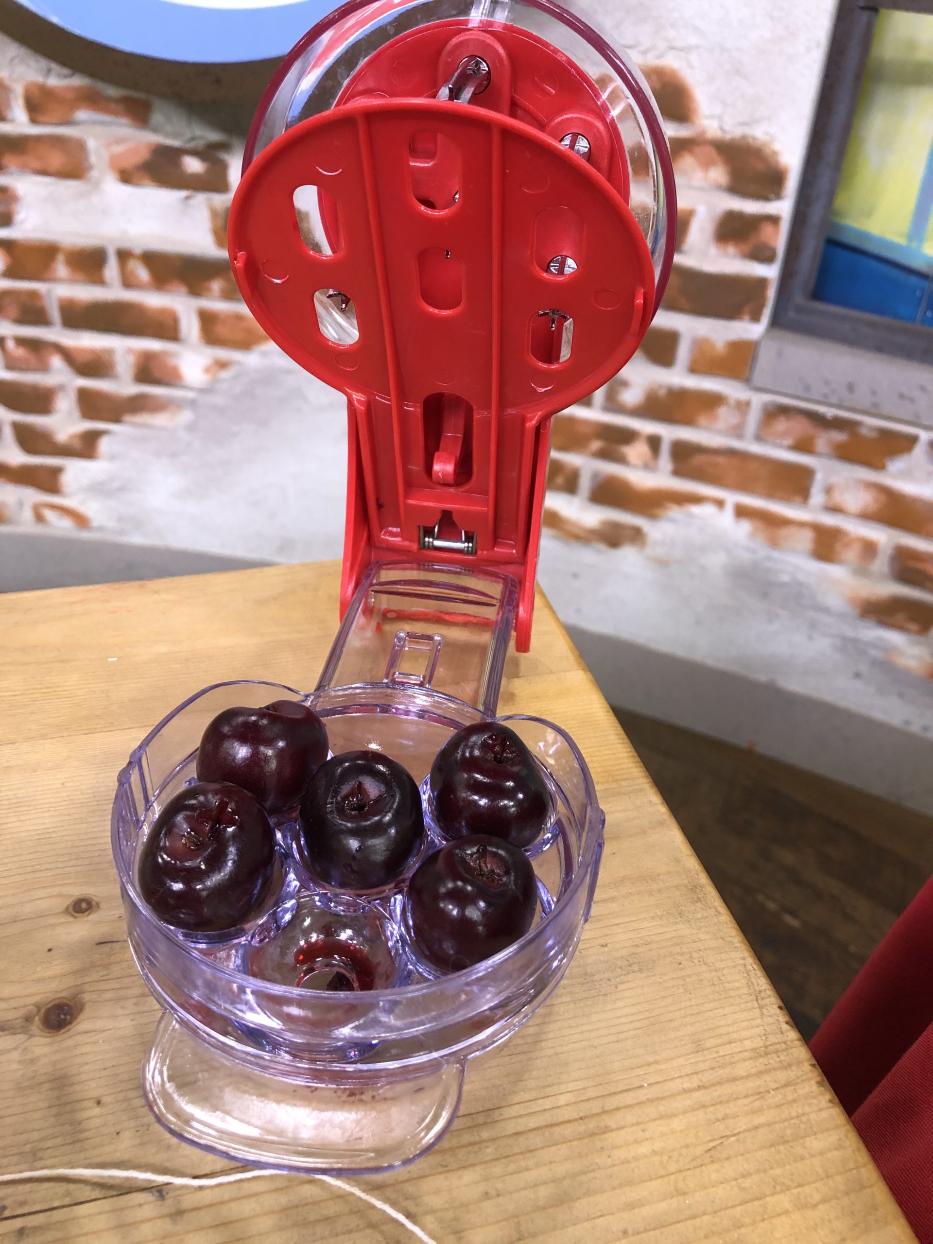 4th of July Cherry Plucker - Creative Lifestyles