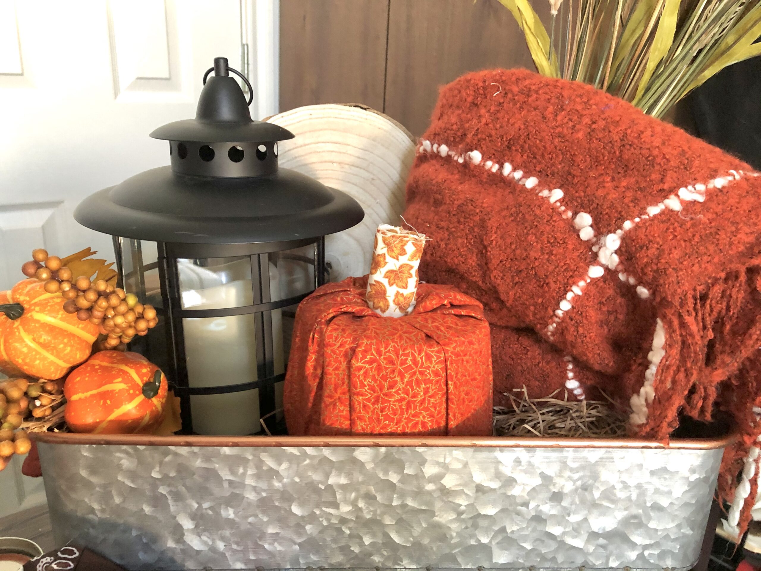 10 Easy Fall Decor Ideas - Creative Lifestyles
