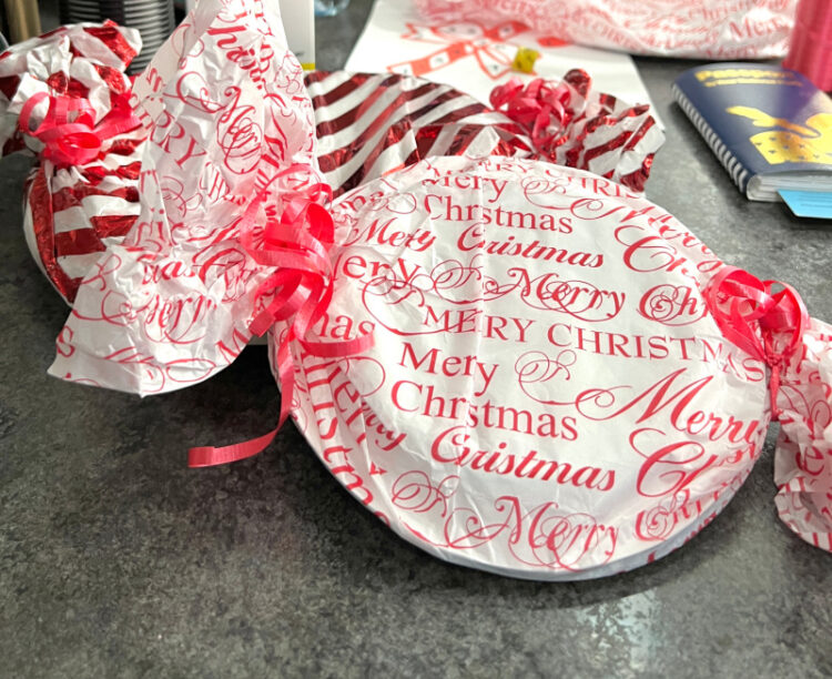 Christmas Gift Wrapping Ideas - Creative Lifestyles